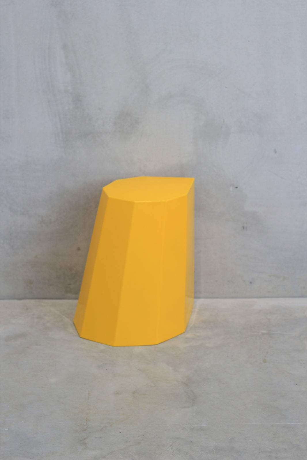 ARNOLD CIRCUS STOOLS