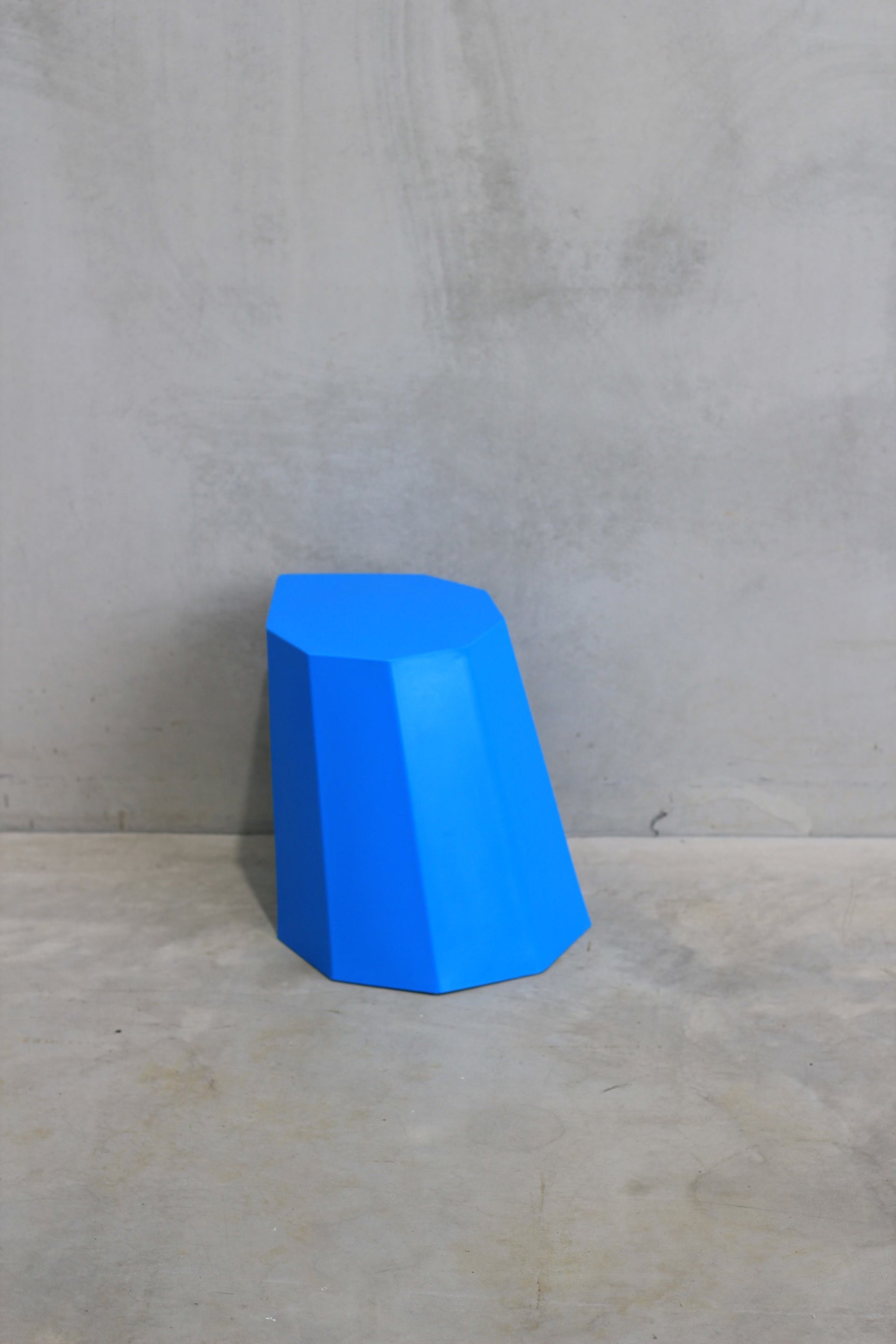 ARNOLD CIRCUS STOOLS